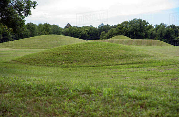 Native American Hopewell Culture prehistoric Earthworks burial mounds ...