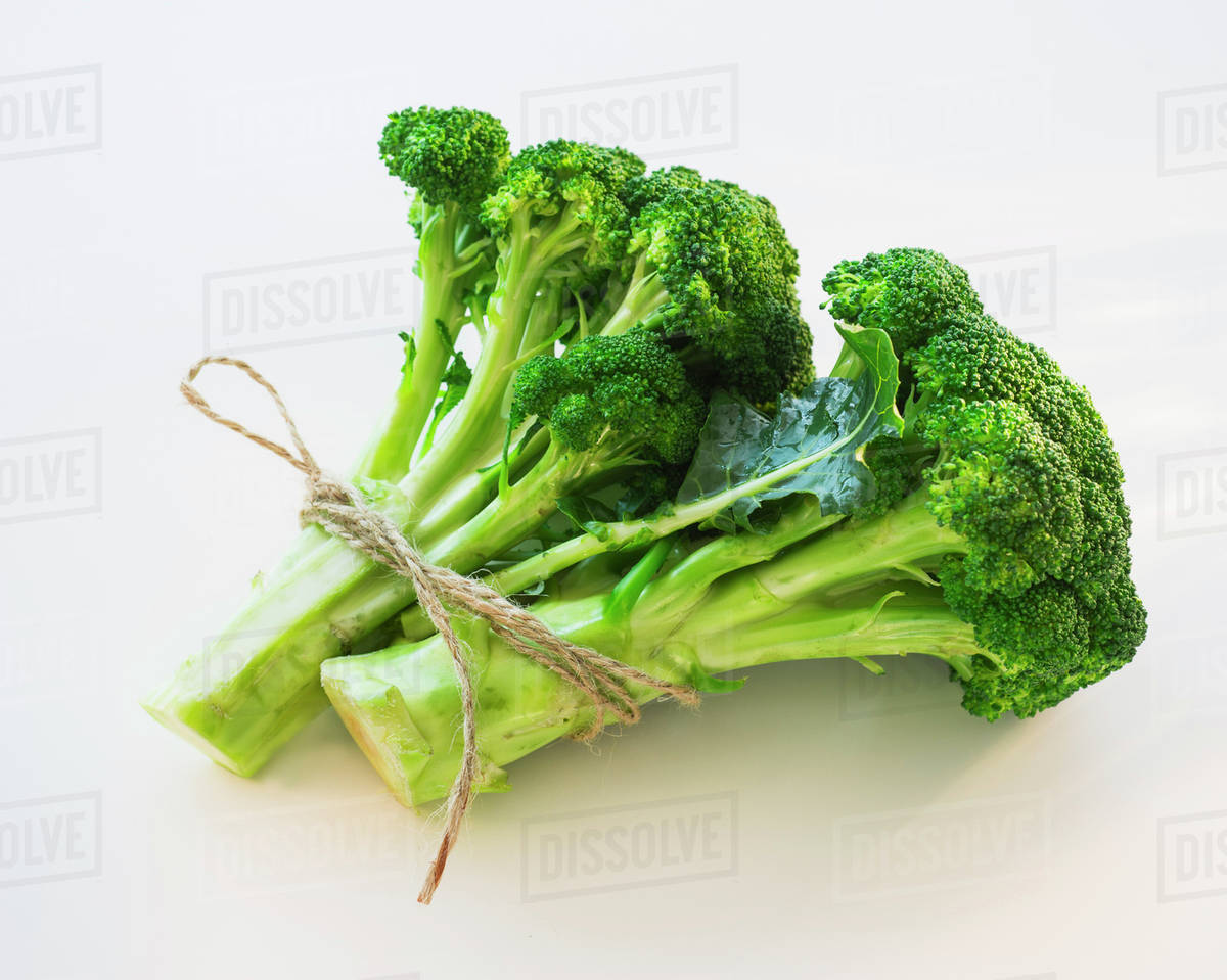 Broccoli on white background, studio shot - Royalty-free Stock Photo ...