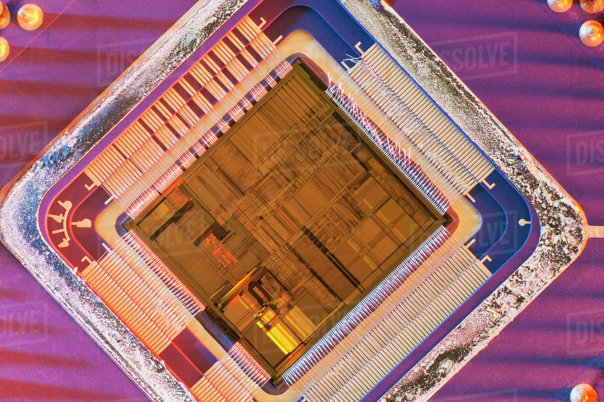 Computer chip, close-up - Royalty-free Stock Photo | Dissolve
