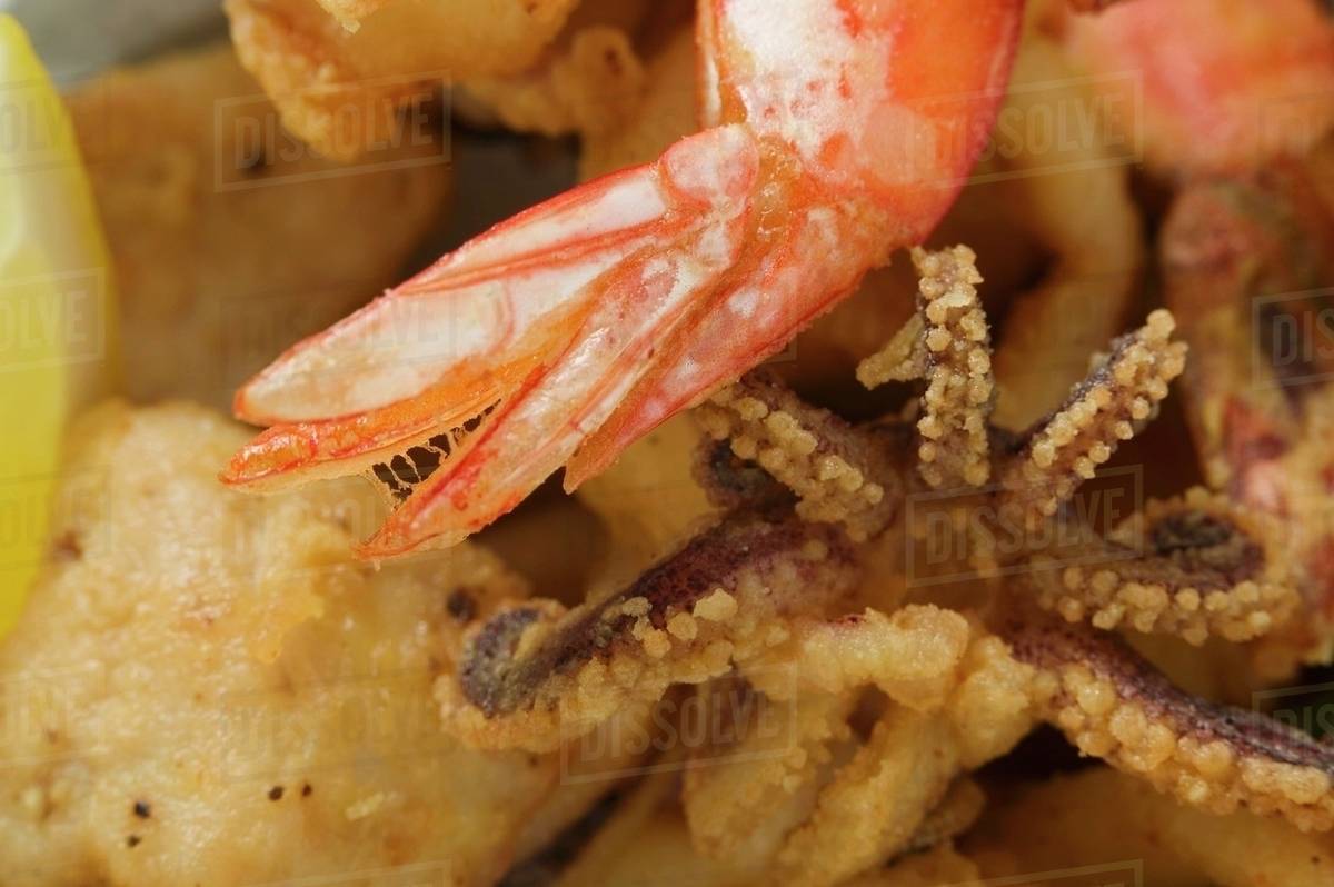 Deep-fried seafood (close-up) - Stock Photo - Dissolve