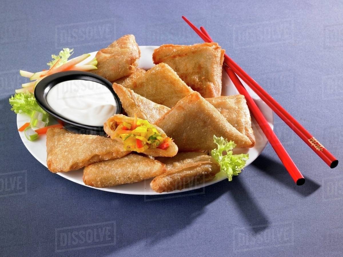 Samosas with dip - Royalty-free Stock Photo | Dissolve