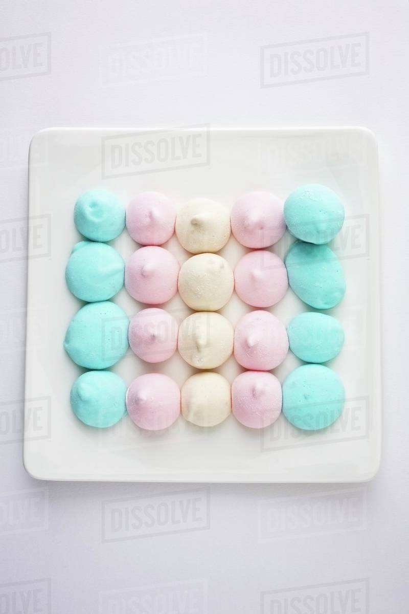 Pastel-coloured marshmallows - Royalty-free Stock Photo | Dissolve