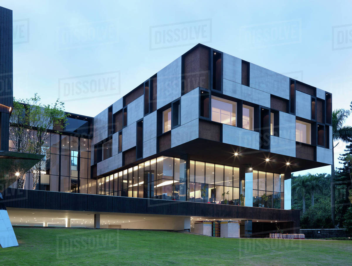 Geomtric Building