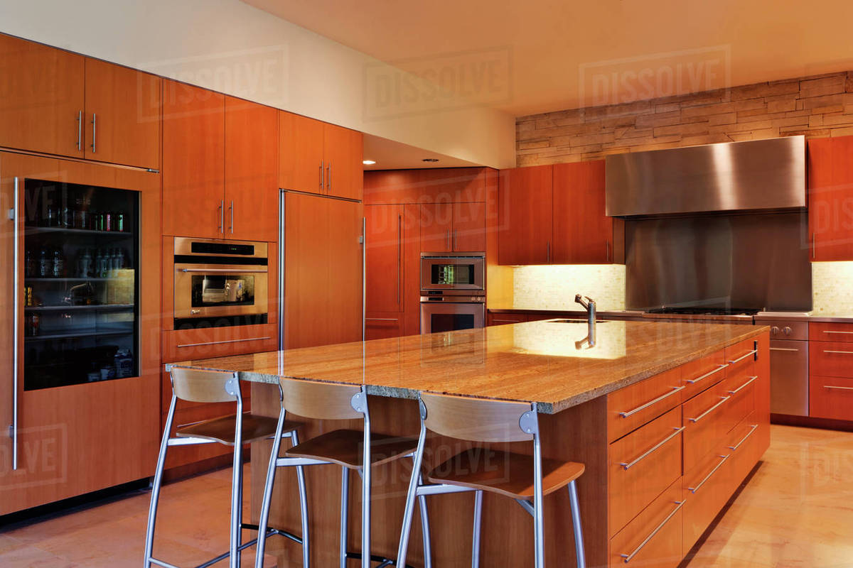 Modern kitchen - Royalty-free Stock Photo | Dissolve