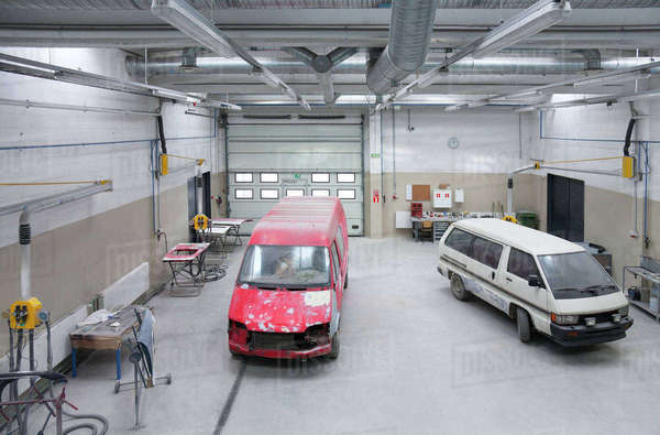 Mechanical and practical education facility car workshop - Stock Photo ...