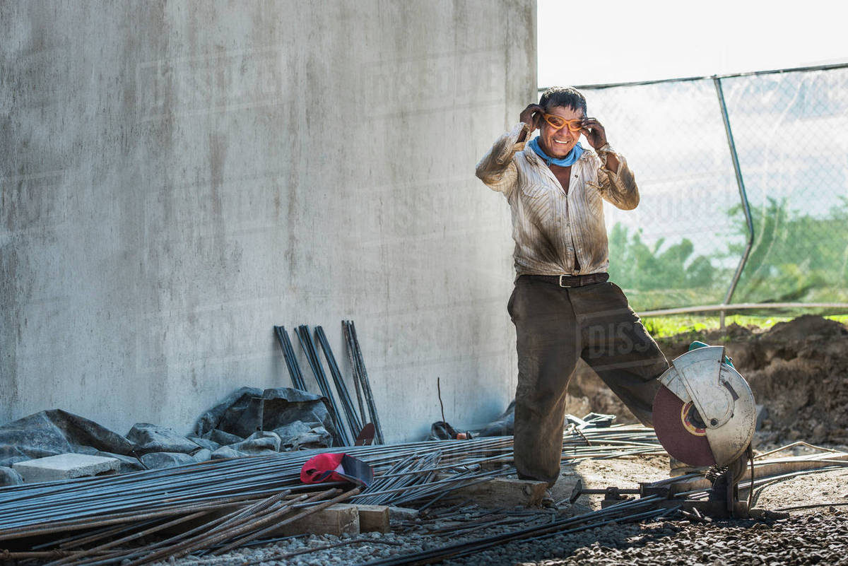 Hispanic construction worker at construction site - Royalty-free Stock ...