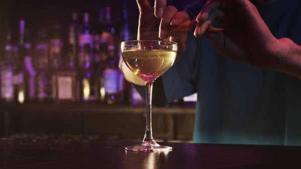 A Modern Mixologist: Exploring the Art of Cocktails Through a Cell ...