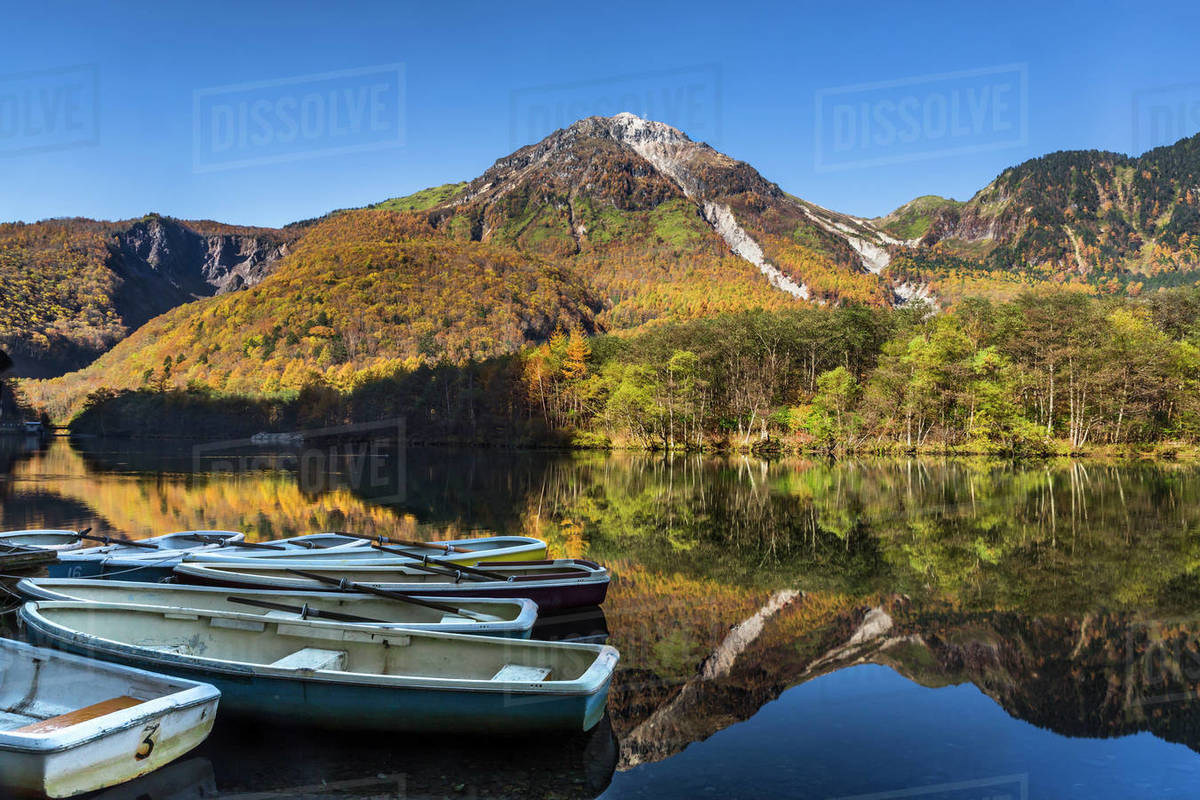 Boats on lake, Kamikochi National Park, Japan - Royalty-free Stock ...