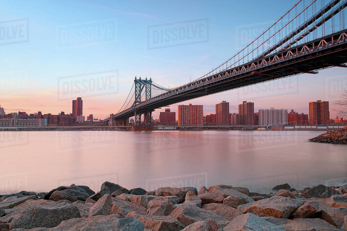 Manhattan Bridge across the East River, New York, America, USA ...