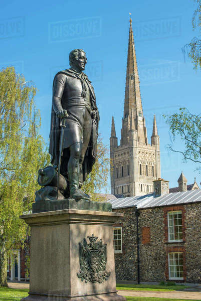 Statue of Wellington and the Spire of Norwich Cathedral, Norwich ...