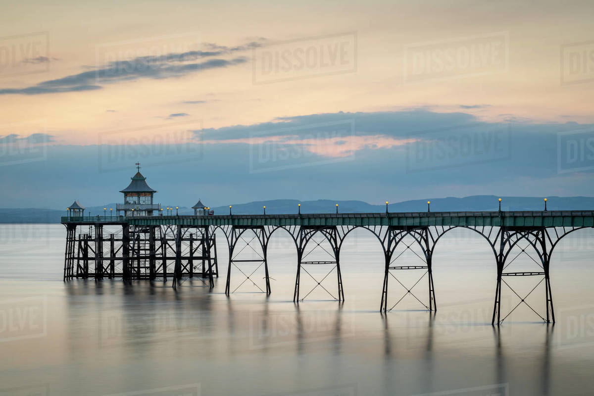Twilight over Clevedon Pier, Clevedon, Somerset, England, United ...