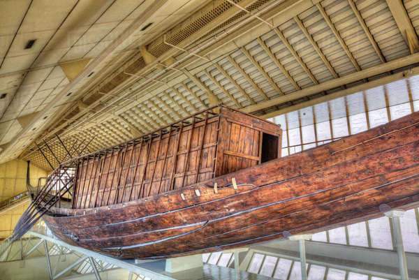 The Khufu Ship, Giza Solar Boat Museum, Great Pyramids of Giza, UNESCO ...
