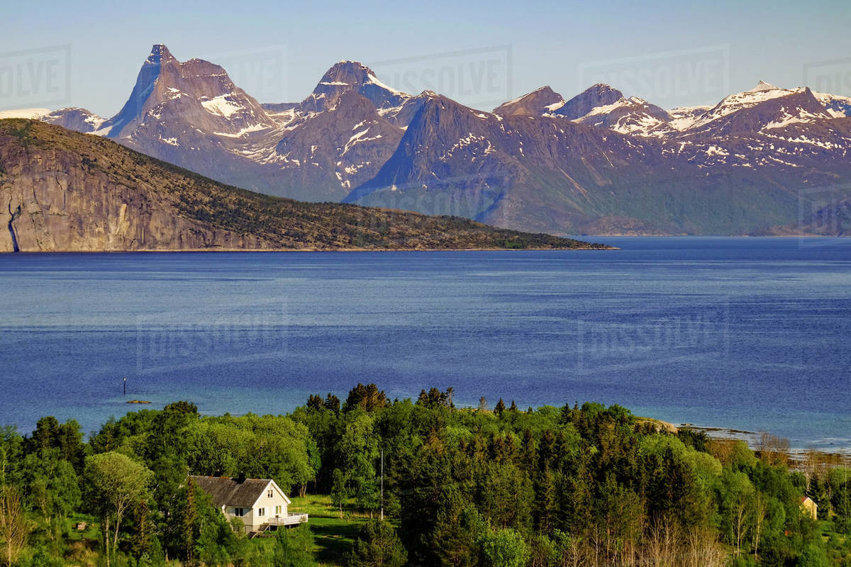 View of the Norwegian Sea and snow-capped mountains, Leknes, Nordland ...