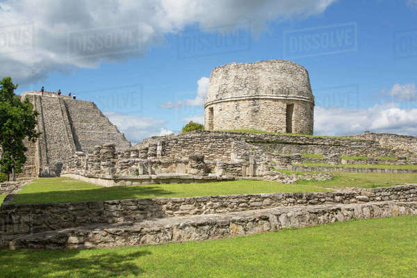 Round Temple in centre and Kukulcan Temple (Castillo), Mayan Ruins ...