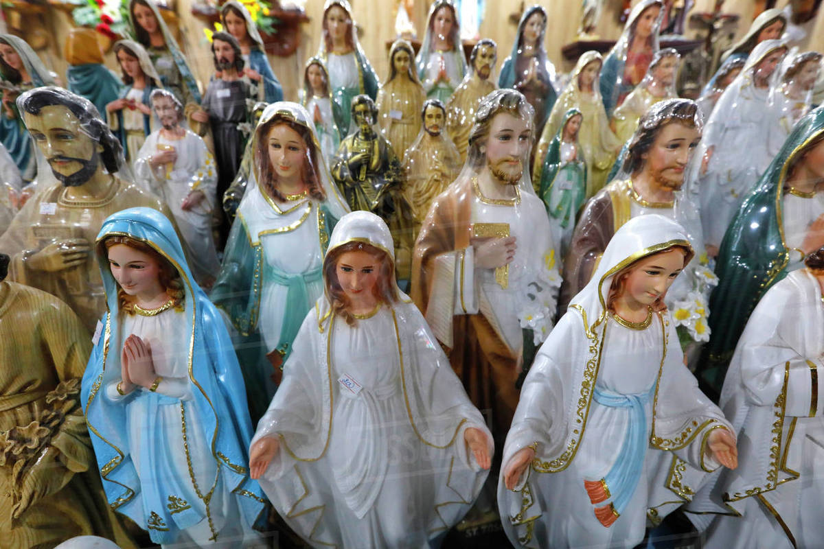 Virgin Mary statues, Religious shop, Christian items and souvenirs, Ho ...