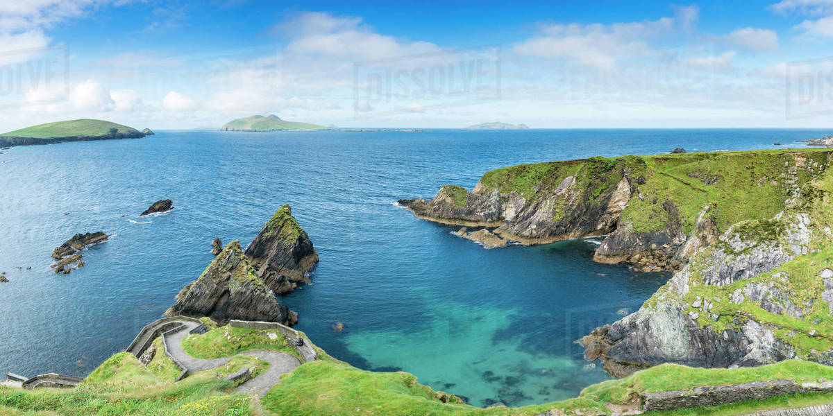 Dunquin pier, Dingle Peninsula, County Kerry, Munster province ...