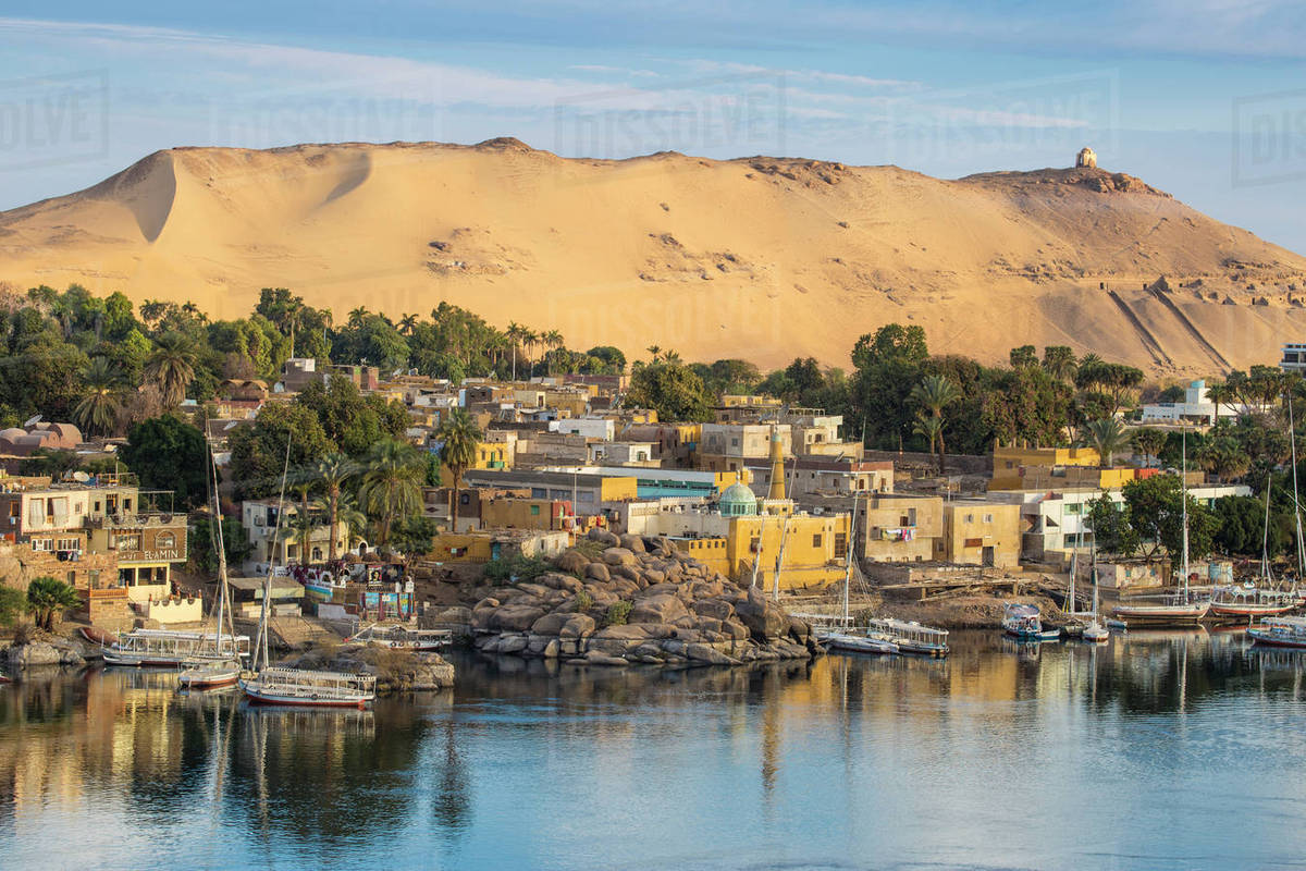 View of The River Nile and Nubian village on Elephantine Island, Aswan ...