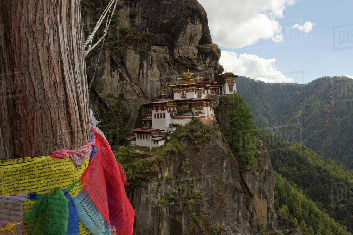 The Taktsang (Tigers Nest) Monastery, Paro, Bhutan, Himalayas, Asia ...