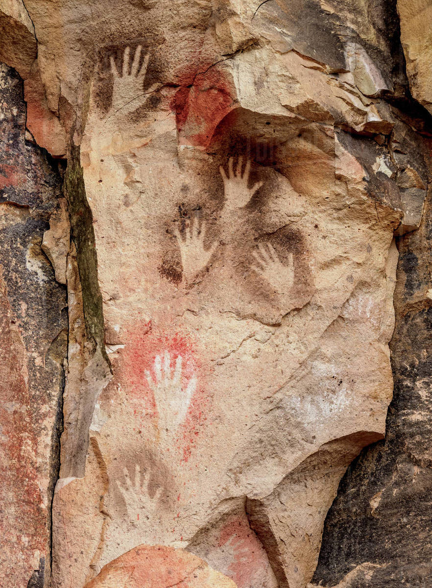 Cueva de las Manos, UNESCO World Heritage Site, Rio Pinturas Canyon ...