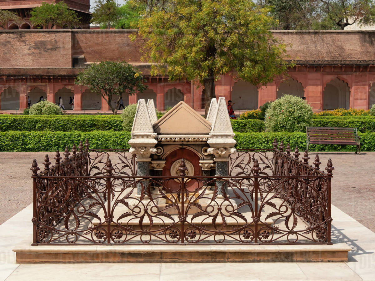 AGRA, INDIA grave of john russell colvin, a british administrator at ...
