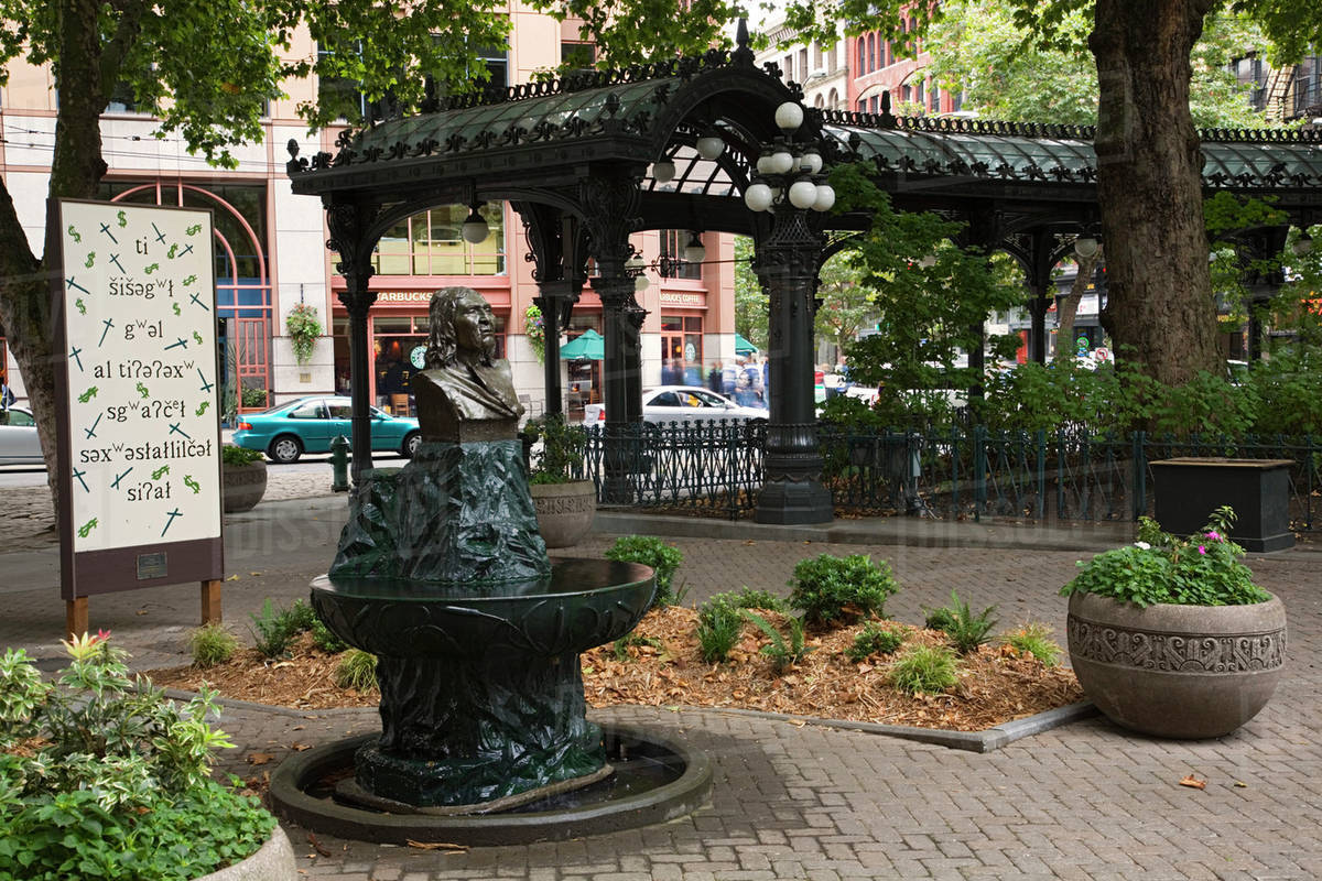 WA, Seattle, Chief Seattle statue and pergola at historic Pioneer ...