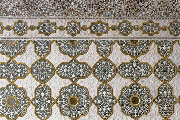 Ceiling detail. Diwan-i-Khas, Glass Palace. Hall of private Audience ...