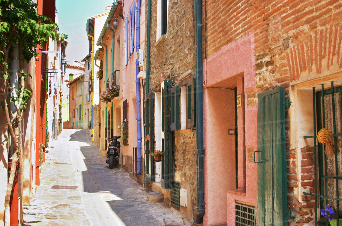 A narrow street in the old town. Collioure. Roussillon. France. Europe ...