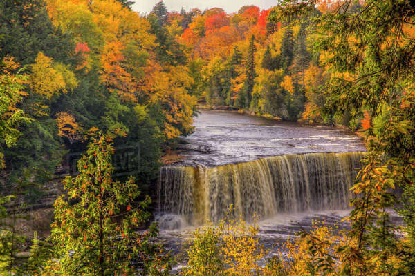 North America, USA, Upper Peninsula of Michigan, Paradise, Tahquamenon ...