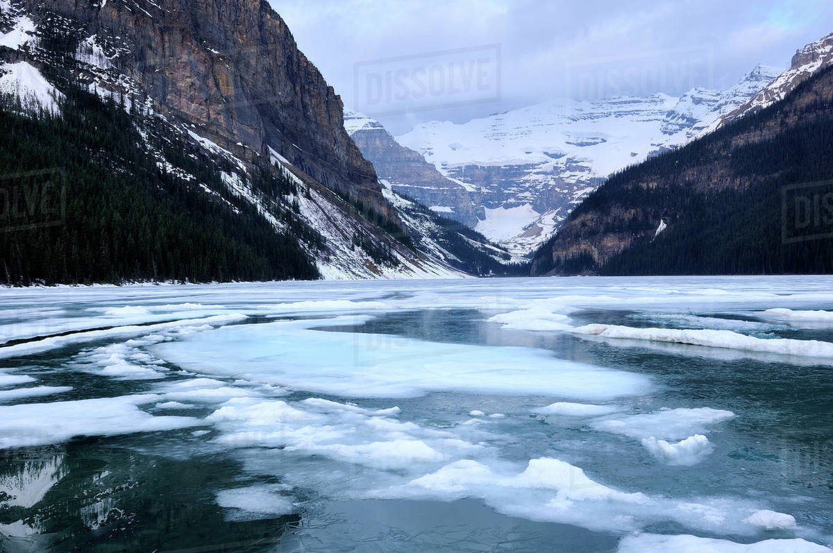 View over Lake Louise towards Mount Victoria, Banff National Park ...