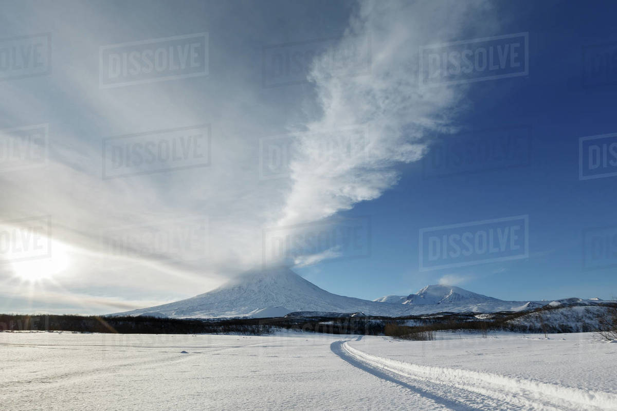Beautiful volcanic landscape of Kamchatka Peninsula: wintry view of ...