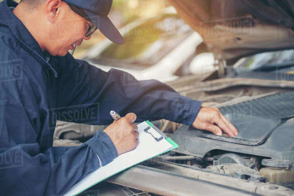 Mechanic car service auto garage in automotive mobile center ...