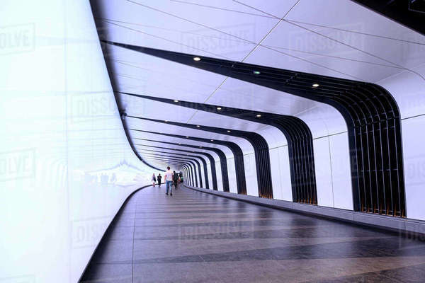 Walkway connecting underground passage at King's Cross Station ...