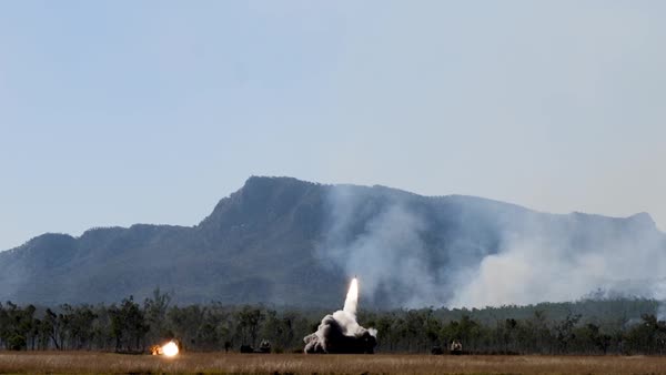 2021 Slow motion, High Mobility Artillery Rocket System and HIMARS ...