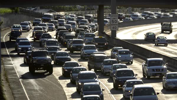 Morning westbound traffic congestion on the H-1 Freeway in Honolulu ...