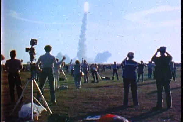 Spectators cheer as space shuttle Colombia lifts off from cape ...