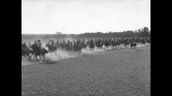 World War One cavalry soldiers practice horsemanship in 1917. - HD ...