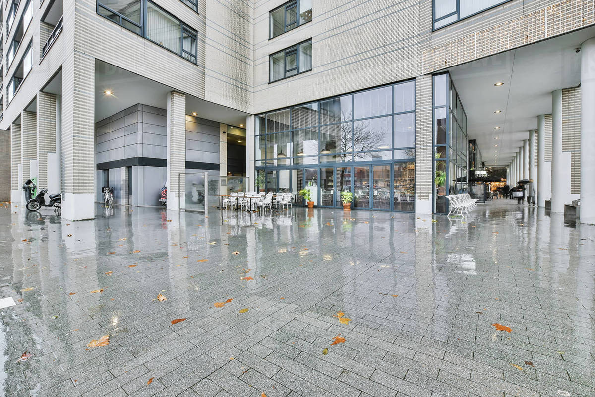 Beautiful view of big and luxury residential building - Royalty-free ...