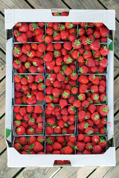Strawberries in box - Royalty-free Stock Photo | Dissolve