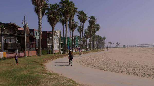 Cycle Path and Venice Boardwalk, Venice Beach, Venice, California, USA ...