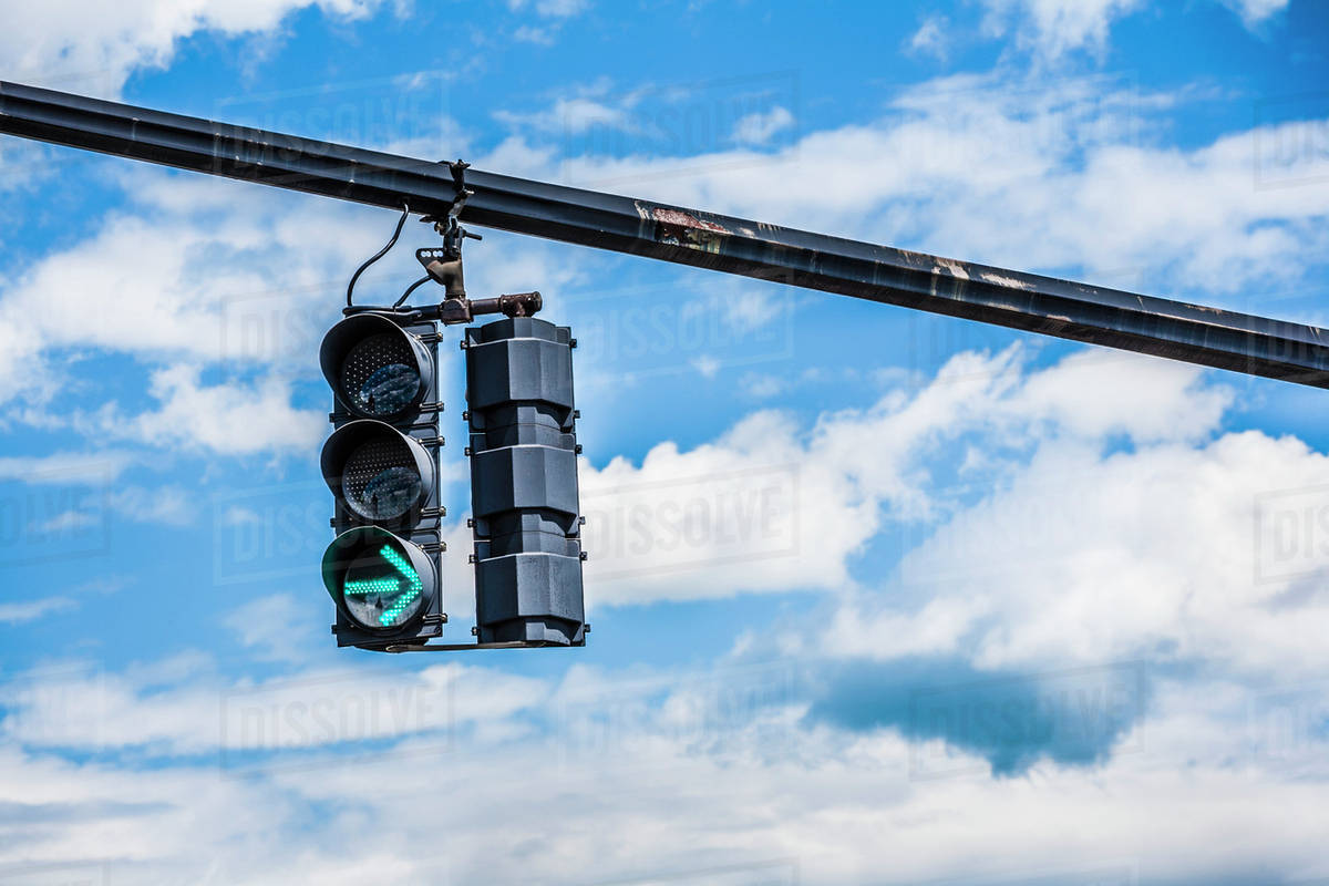 Traffic light with a turn-right green arrow; Connecticut, United States ...