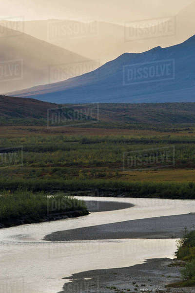 Noatak River And Brooks Range, Gates Of The Arctic National Park ...