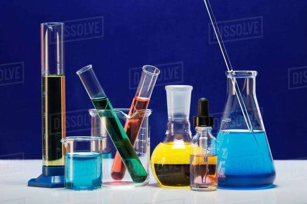 Chemical lab glassware: graduated cylinder, small beaker, beaker with ...