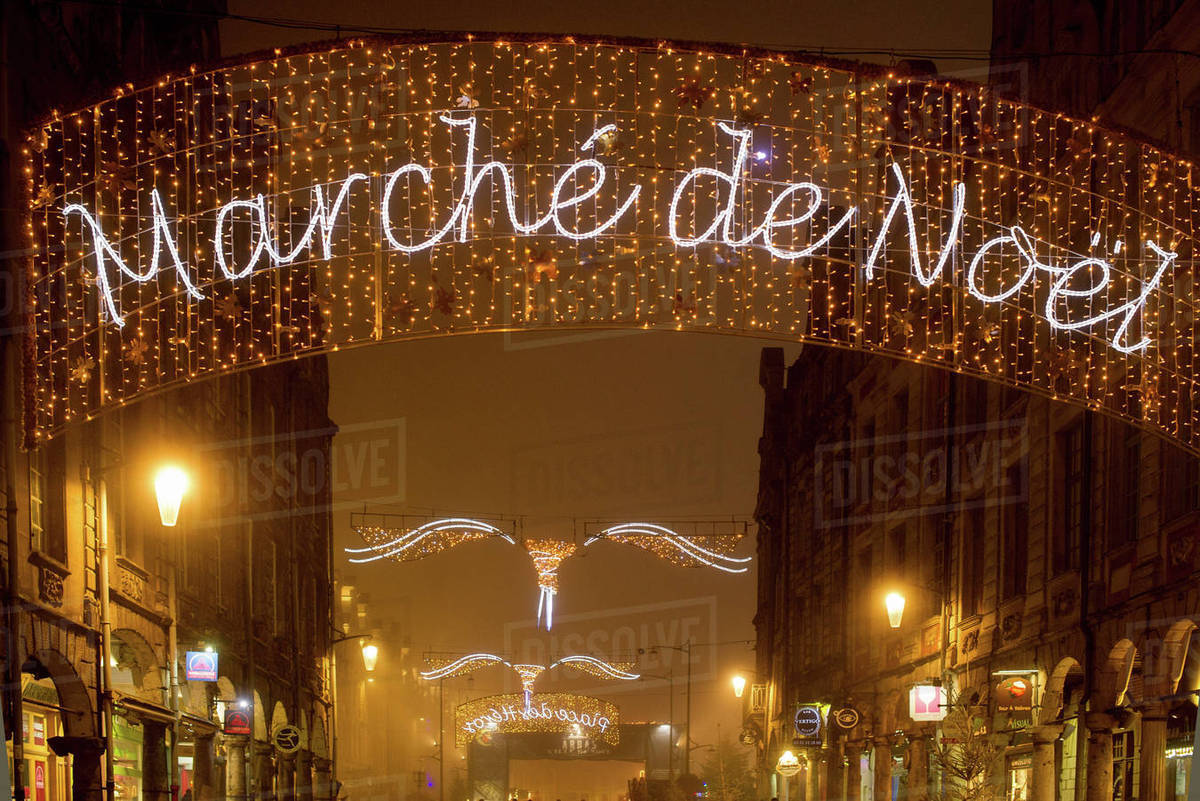 Illuminated sign advertising an outdoor Christmas market in Arras ...