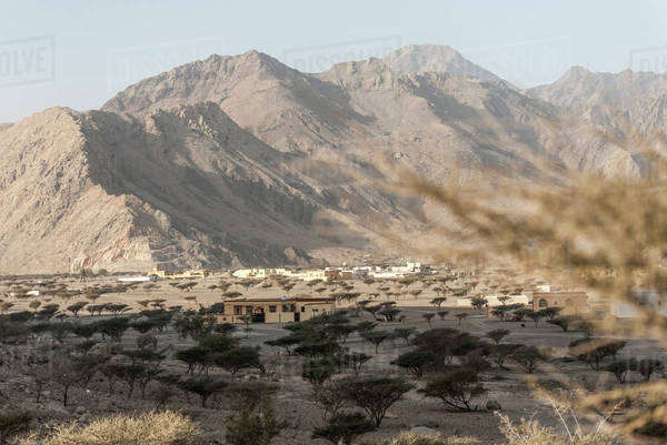 Mountains in arid landscape, Dubai, United Arab Emirates - Royalty-free ...